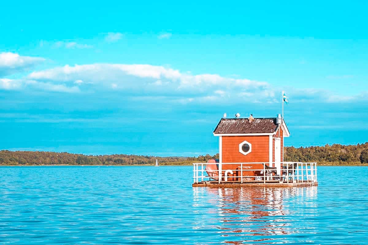 The 9 Most Beautiful Underwater Hotel Rooms in 2022