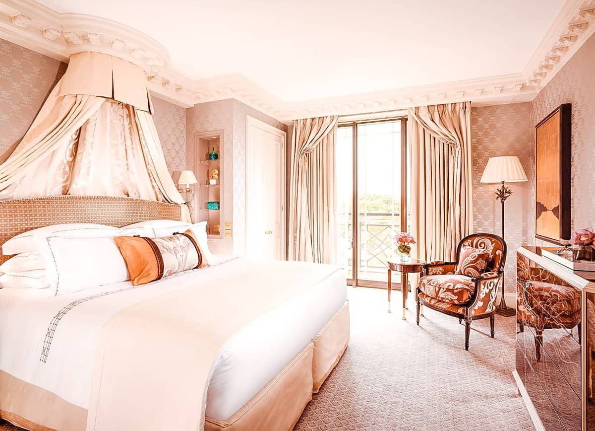 10 Best Mayfair Hotels to book in 2022! (Don't miss out!)