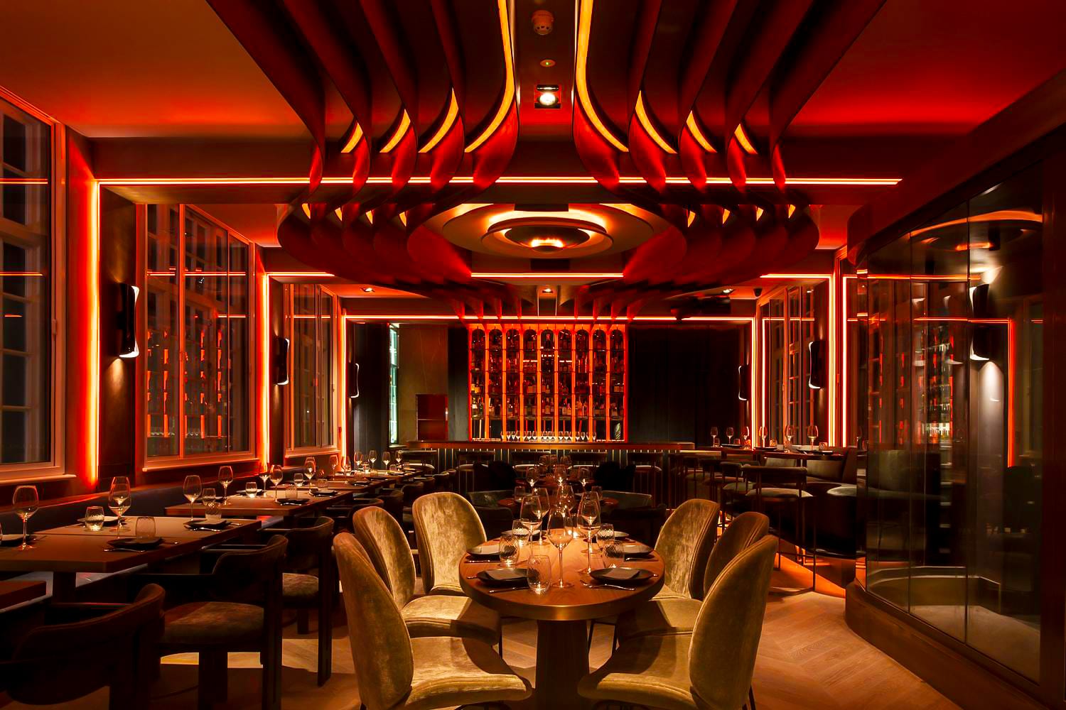 Best Mayfair restaurants to book in 2022! (Don't miss out!)