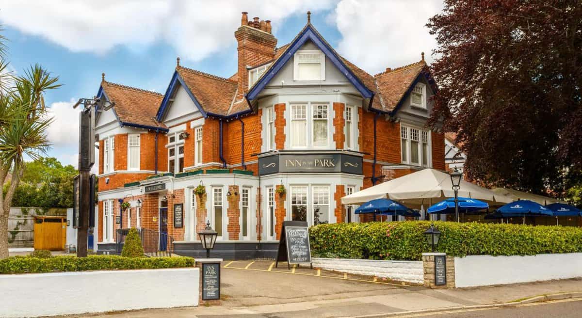 10 Best places to stay in Bournemouth (2021 Update!)