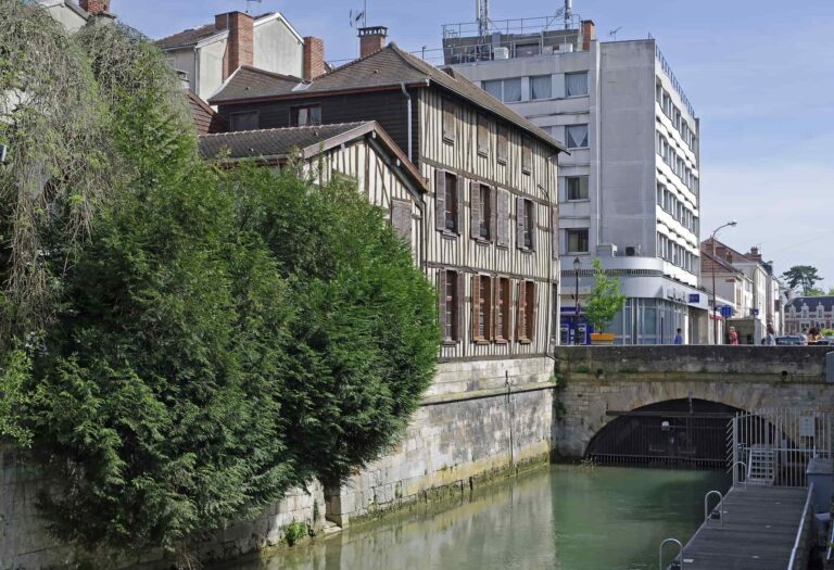 The ultimate Châlons-en-Champagne Travel Guide